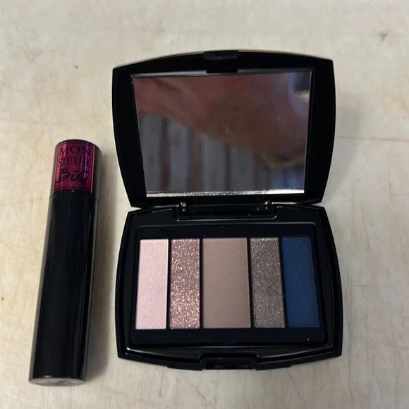 Best in Makeup Posh Party on Poshmark